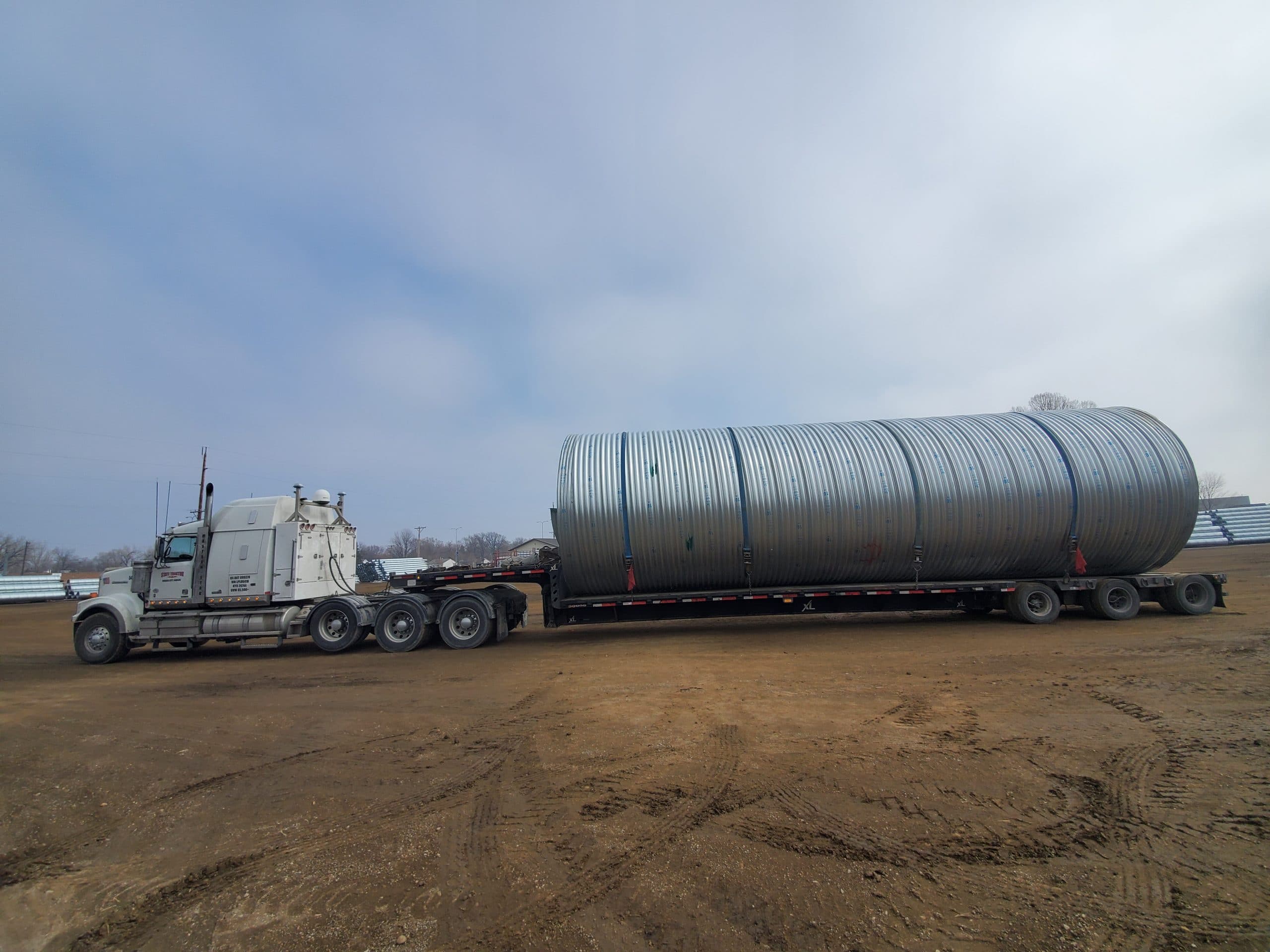 Gallery | State Tractor Trucking