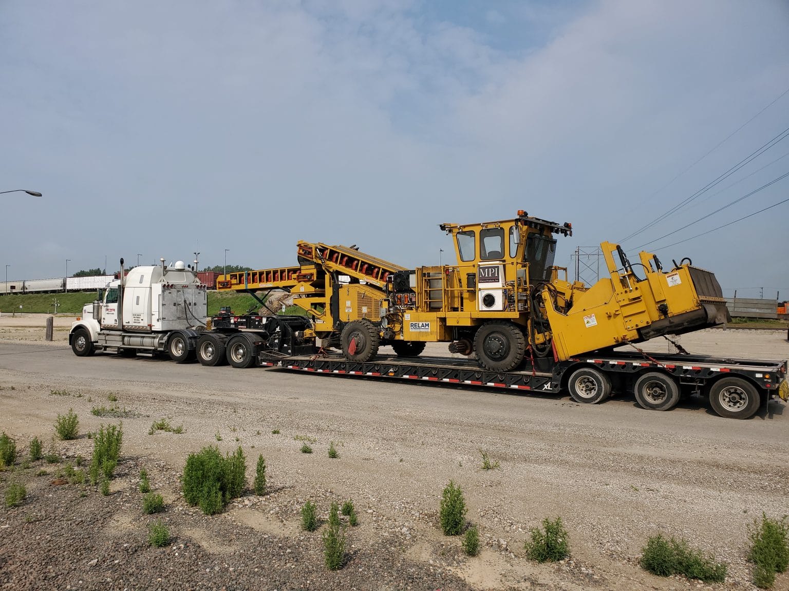 Heavy Equipment Hauling in Kansas City | Equipment Transportation ...